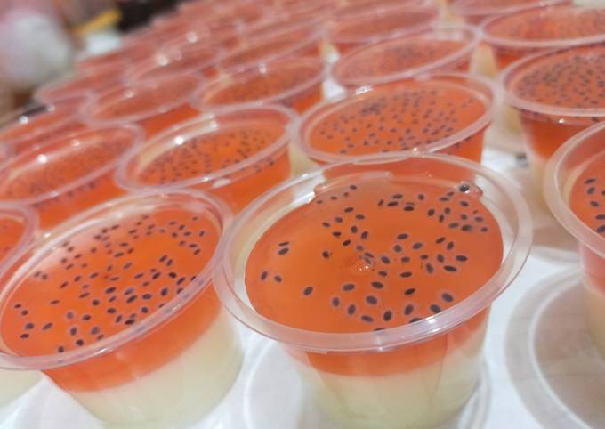 Resep Puding merah putih oleh Arny Larasati - Cookpad