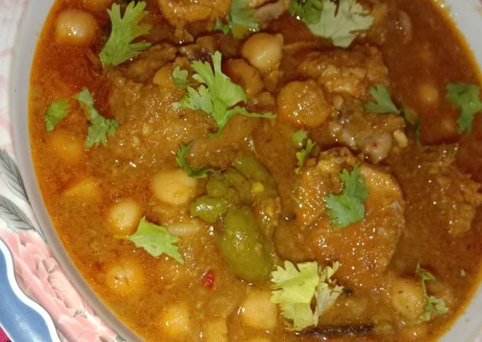 Lahori chicken cholay Recipe by Afshan Arif - Cookpad