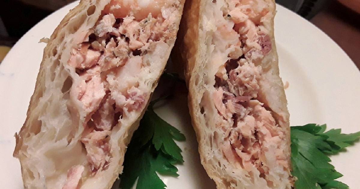 Sig's Salmon and Prawn Pasties Recipe by Sigrun - Cookpad