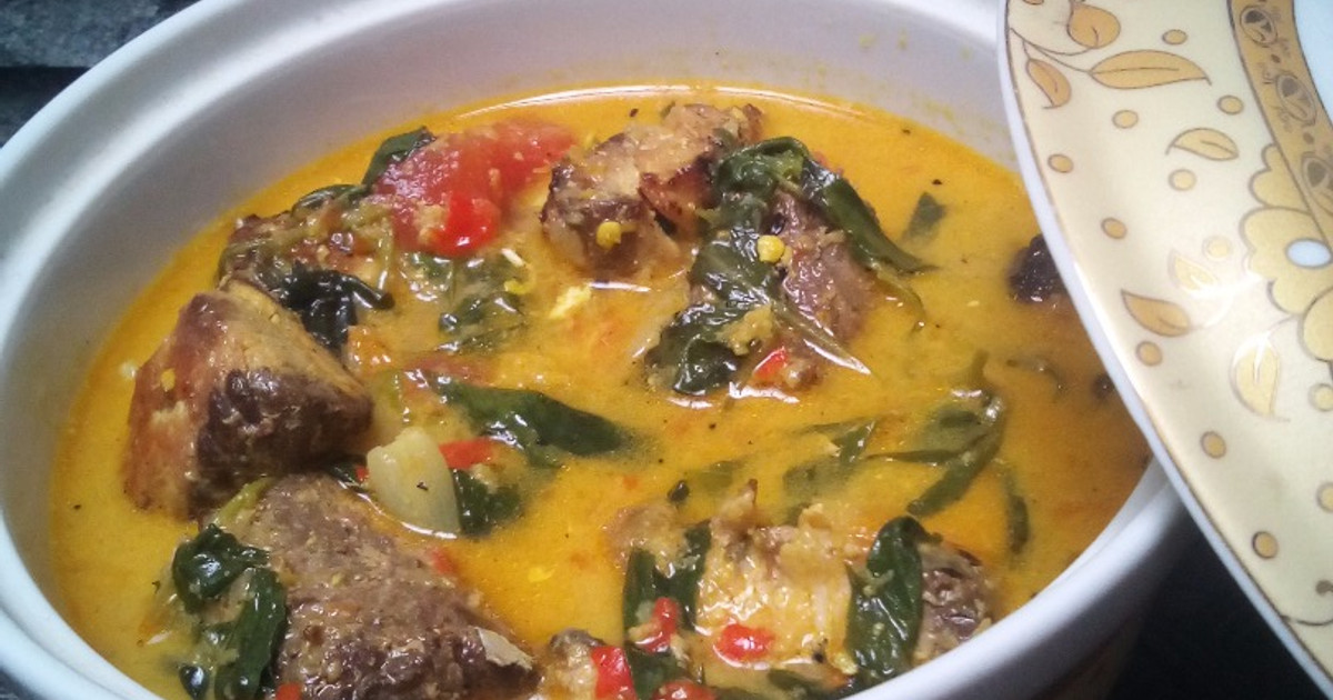 Resep Mangut Ikan Asap Kemangi oleh Ade Irene - Cookpad