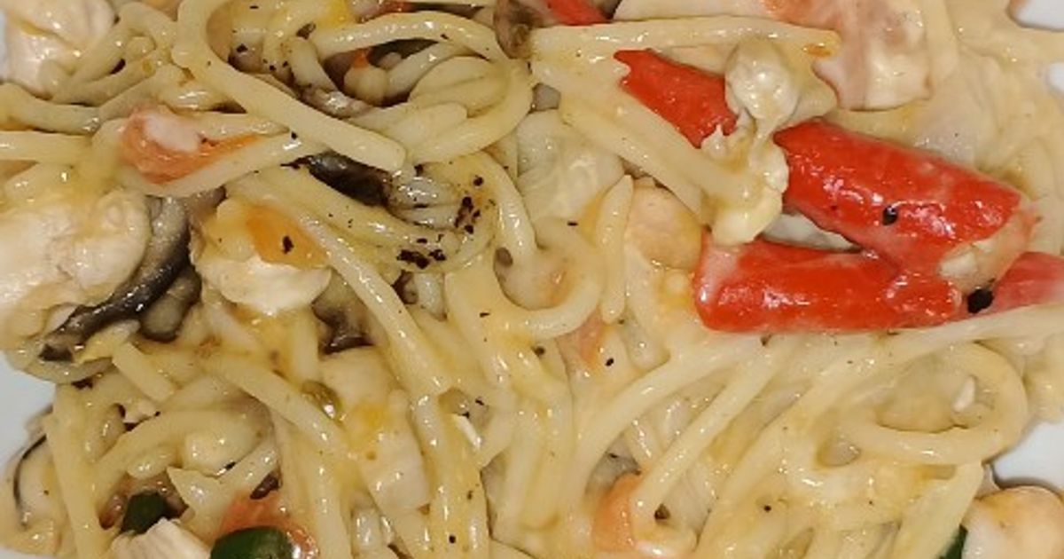 Resipi Spaghetti Ayam Dan Makanan Laut Berkrim oleh Alia Ali - Cookpad