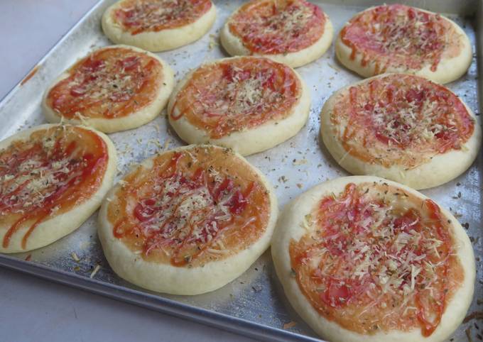 Resep Pizza Mini untuk jualan oleh Hastin tahta - Cookpad