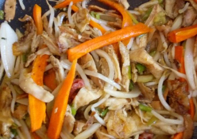 Chop suey de pollo Receta de Edgar M Borrero 🇻🇪- Cookpad