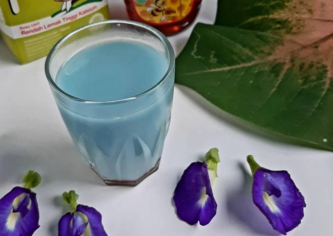 Resep Teh Telang Susu oleh HerlinaCs Lim - Cookpad