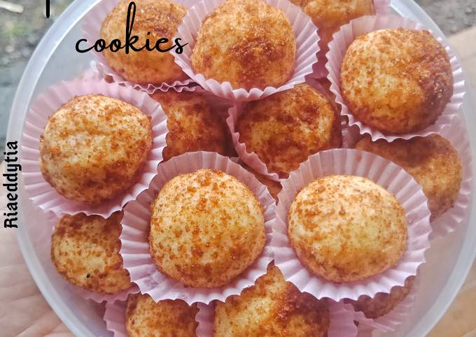 Resep Palm cheese cookies kue lebaran oleh Dapur Cheria - Cookpad