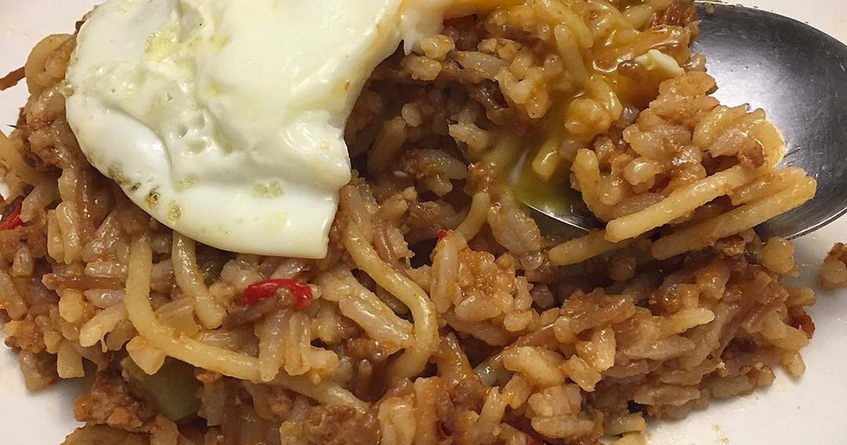 Calentado De Arroz, Spaghetti Boloñesa, Y Huevo Frito! Receta de ...