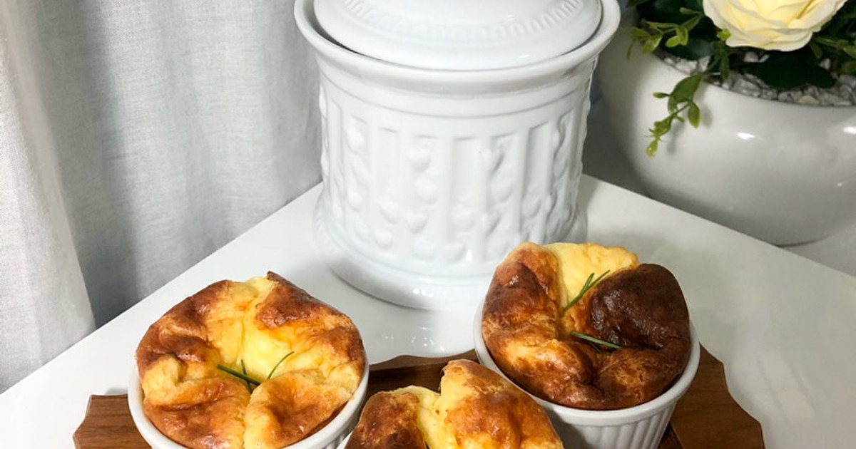 Mini Emmental Cheese Soufflés Recipe by QuandYousPâtisse