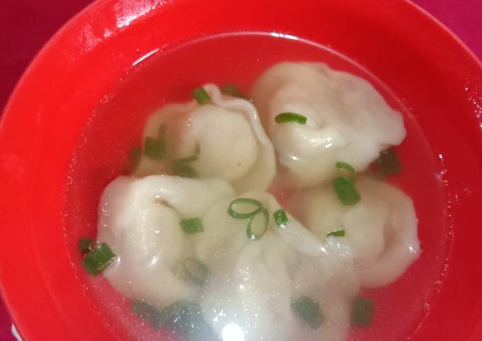 Resep Pangsit rebus/wonton soup simpel oleh Mputs - Cookpad
