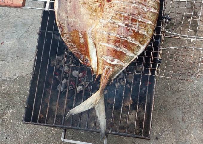 Resep Ikan Asap Homemade oleh NayNay - Cookpad