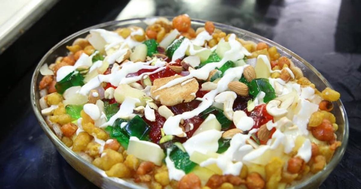 Mix Fruit And Chana Chart Dessert Recipe by Meerab Rais - Cookpad