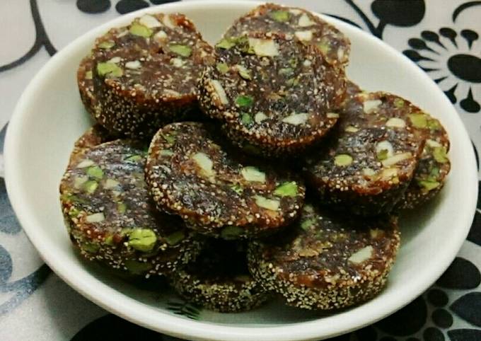Dates Roll Recipe by Mousumi Roy - Cookpad