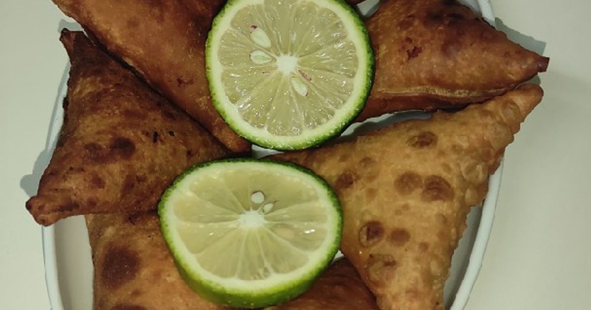 Ndengu (Green Grams) & Butternut Samosa Recipe by Lisa Were - Cookpad