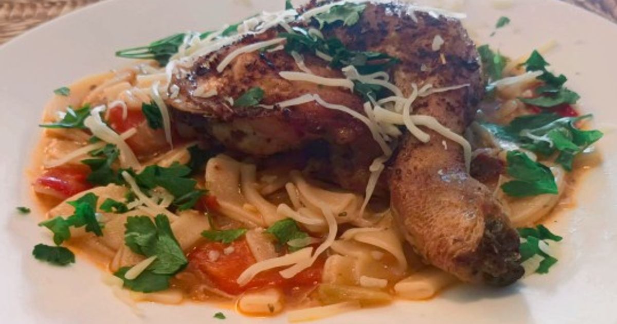 Κοτοπουλο με χυλοπίτες 😋🍷🍗 Συνταγή από τον/την Ilias Katsanidis - Cookpad