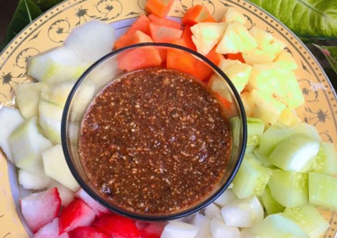 Resep Rujak buah segar oleh suhailah mumtazah - Cookpad