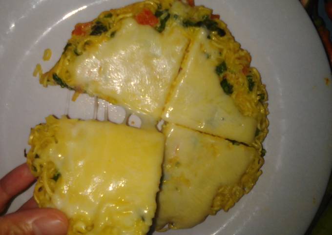 Resep Pizza Dadar telur mie sayur mozarella oleh Mawar MWR_kitchen ...