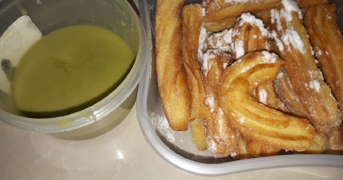 Resep Churros Saus Green Tea (Sederhana) oleh vita wardhani - Cookpad