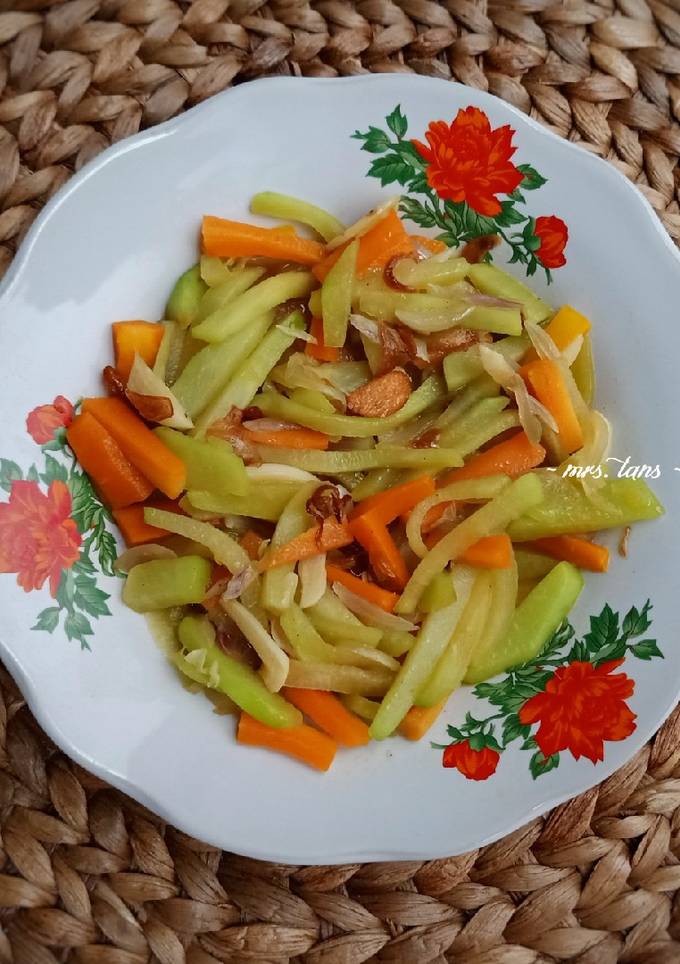Resep Tumis Labu Siam Wortel oleh Mrs.Tans |IG : @tans.erni - Cookpad
