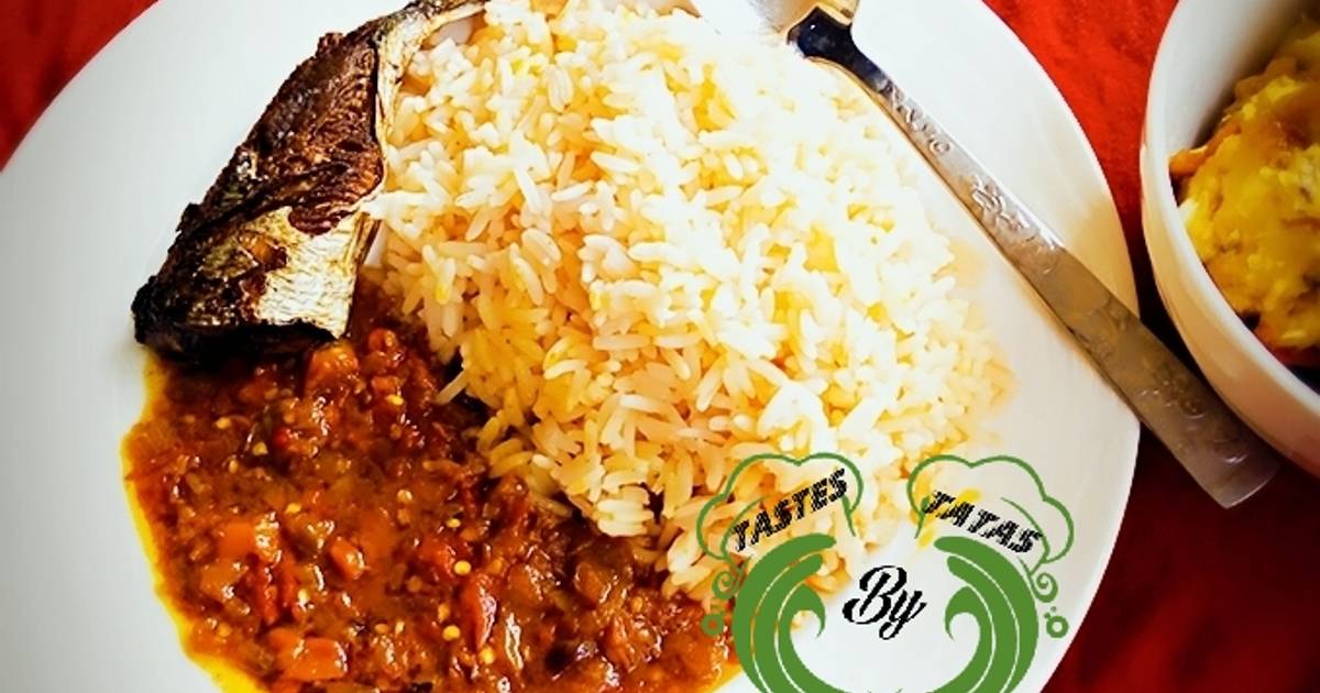 White Rice and Stew with fried fish Recipe by Tastes By Tatas. - Cookpad
