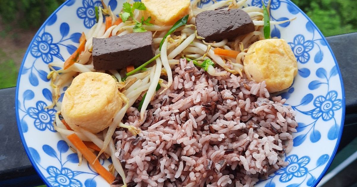 สูตร ผัดถั่วงอก เต้าหู้ไข่+เลือด โดย DA Suchada - Cookpad