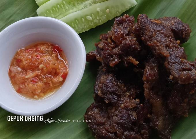 Resep Gepuk Daging Khas Sunda oleh Lia Ariani - Cookpad
