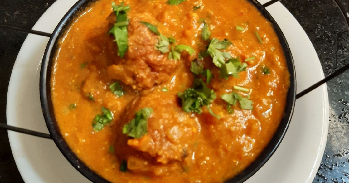 Lauki Kofta Curry Recipe By Manisha Madan (Thedelhifoodiecouple)
