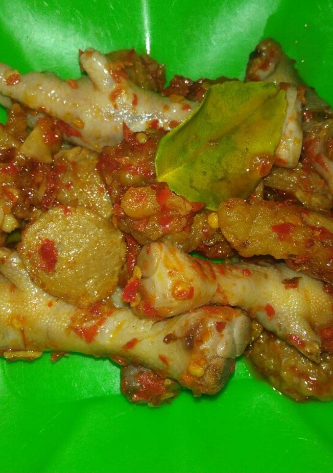 Resep Ceker & Bakso Mercon Aroma Daun Jeruk oleh Chef Raniay - Cookpad