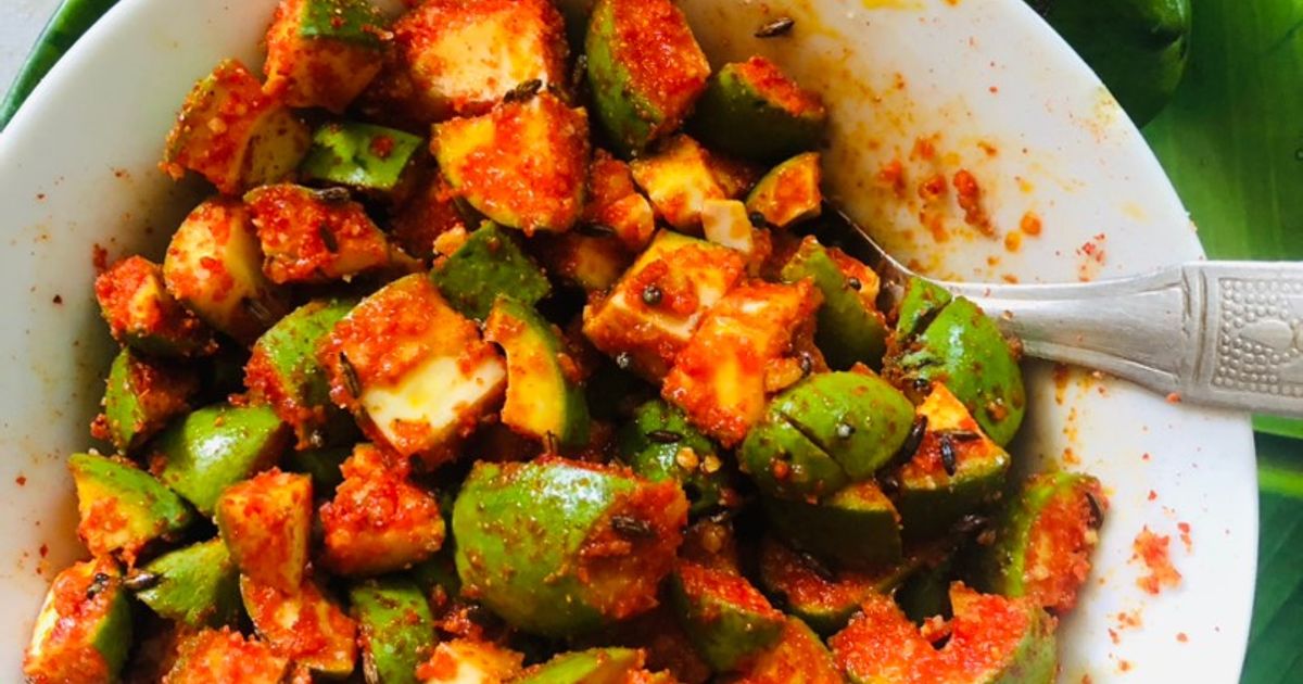 Raw Mango Pickle Recipe by Shobha Deshmukh - Cookpad