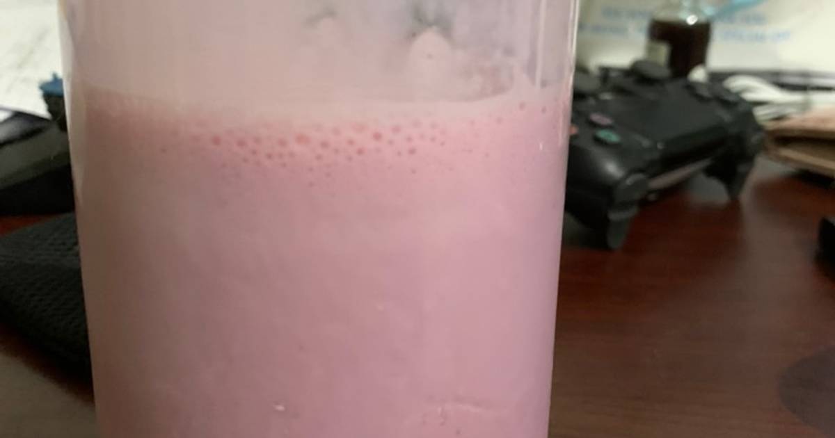 Resep Strawberry Smoothies PALING SIMPLE oleh Nadya Hanni Salsabila ...