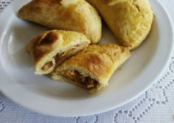 Cheesy Pilchard and Potato Pie Recipe by Thamsi Mtshali - Cookpad