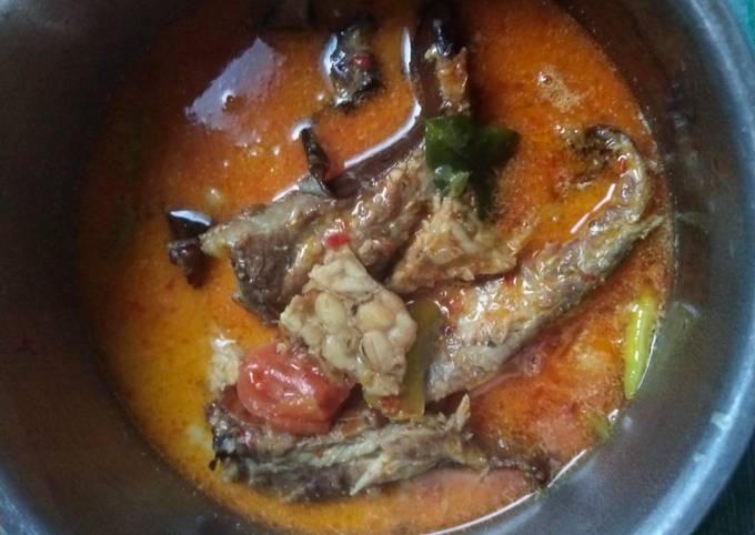 Resep Mangut ikan pari/pe oleh Endang Dwi Prasetyowati - Cookpad