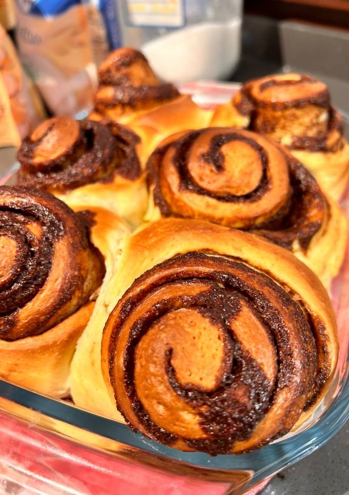 Resep Cinnamon Roll (bonus tips dan trick) oleh Cooking with me - Cookpad