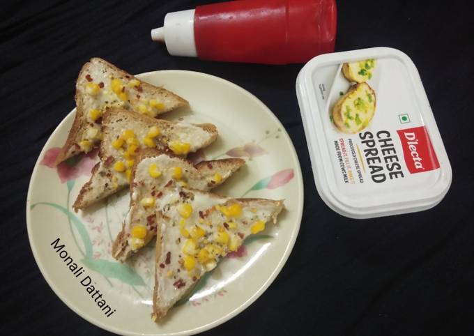 Cheese corn open toast Recipe by Monali Dattani - Cookpad