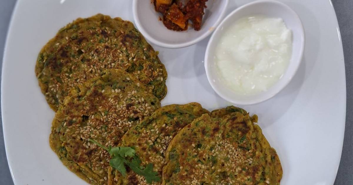 7 easy and tasty methi dhirde recipes by home cooks - Cookpad