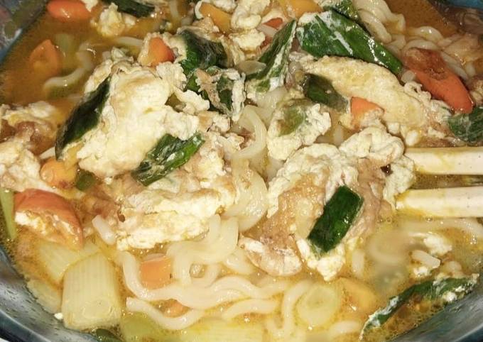 Resep Indomie Rebus Hack Nikmat Aini'Cooking oleh Imroah Qurotul 'Aini ...