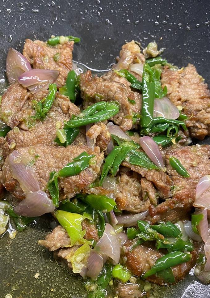 Resep Daging batokok cabe hijau oleh Sovia - Cookpad