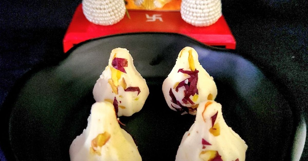 Pista Paneer Rasmalai Mawa Modak Recipe by Manisha Sampat - Cookpad