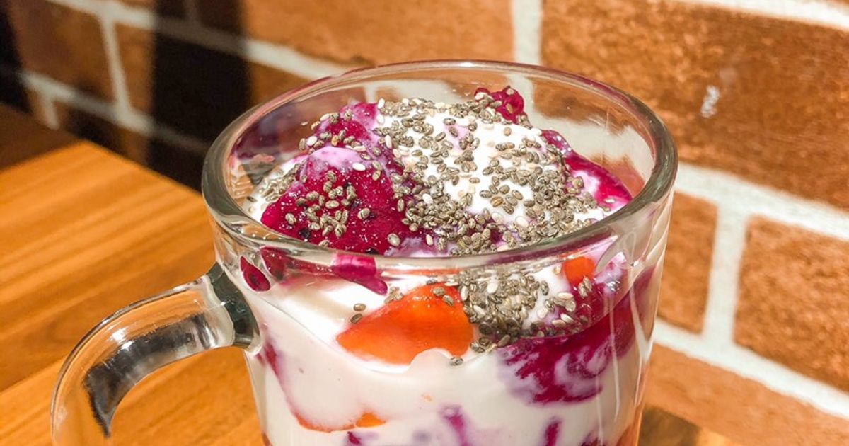 Resep Fresh Fruits With Yogurt & Chia Seed oleh Nila Novi - Cookpad
