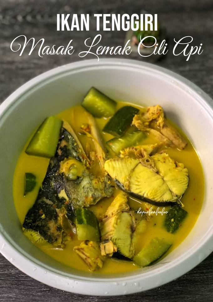 Resipi Ikan Tenggiri Masak Lemak Cili Api oleh Kakak Faa - Cookpad
