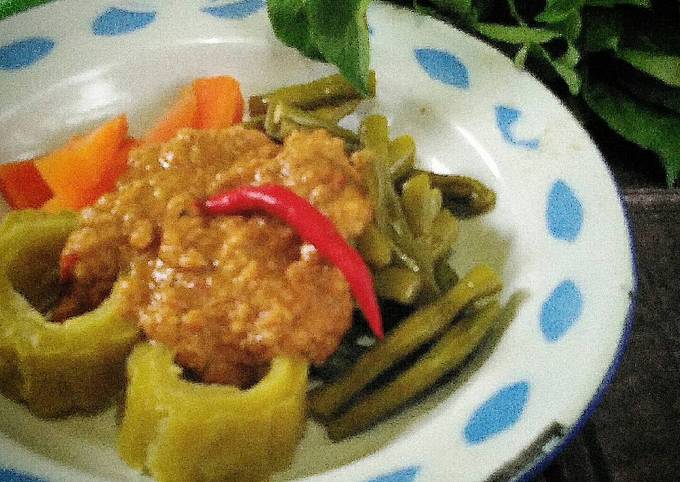 Resep Pecel Sambal Tempe oleh Mama Ipeh - Cookpad