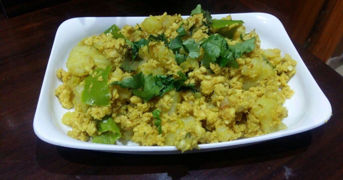 Aaloo Qeema(chicken) Recipe by Humaira Saleem - Cookpad