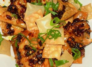Resep pangsit chili oil pedas lezat mudah dibuat dan layak jual