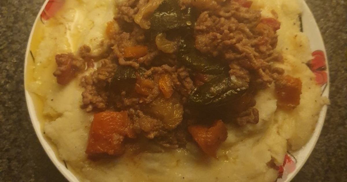 Courgette Tomato Beef Mince Mash Recipe by Gary Waite - Cookpad