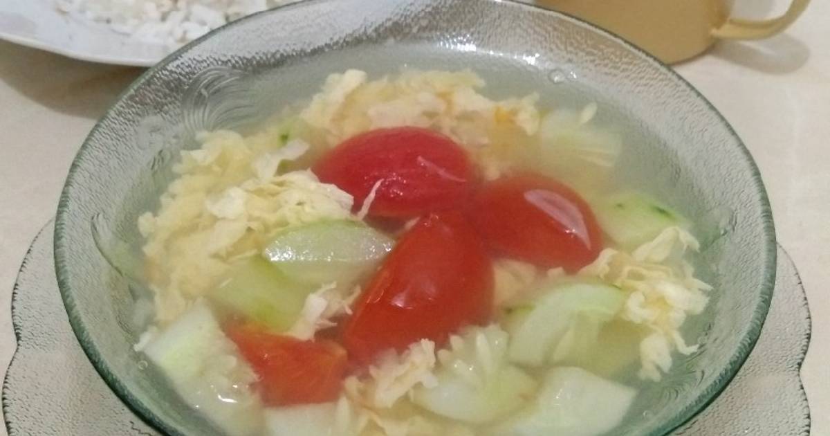 Resep Sop Telur Tomat Timun oleh Yulian Eka - Cookpad