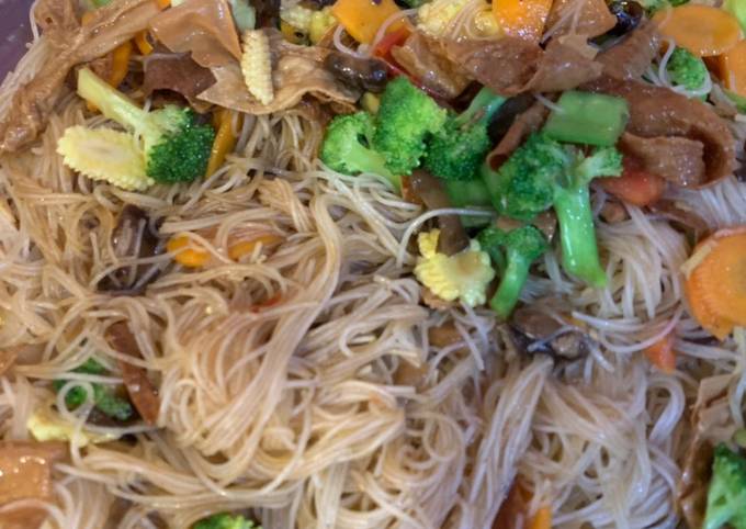 Resep Bihun goreng vegetarian oleh Niah - Cookpad