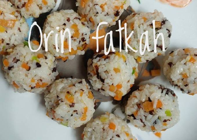 Resep Nasi Kepal Sederhana oleh Orin Fatkah A. Midatami - Cookpad