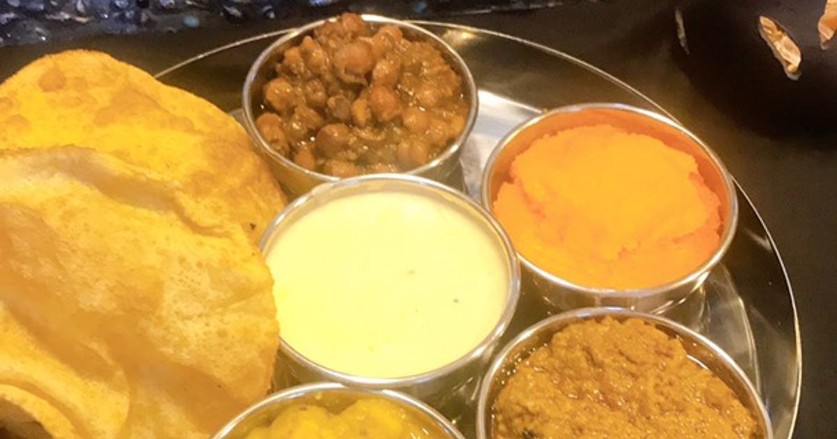 Halwa Poori Thalli Part 3(cholay Ki Tarkari) Recipe by Haniyah’s ...