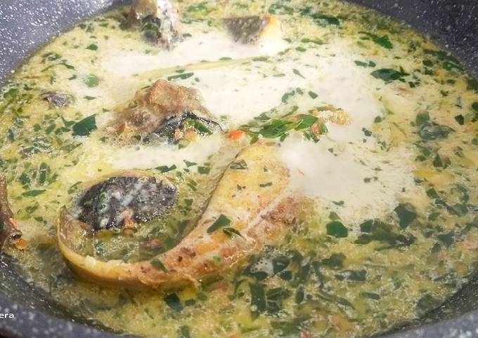 Resipi Pecel ikan pari style sendiri oleh Kak Yong Fatin - Cookpad