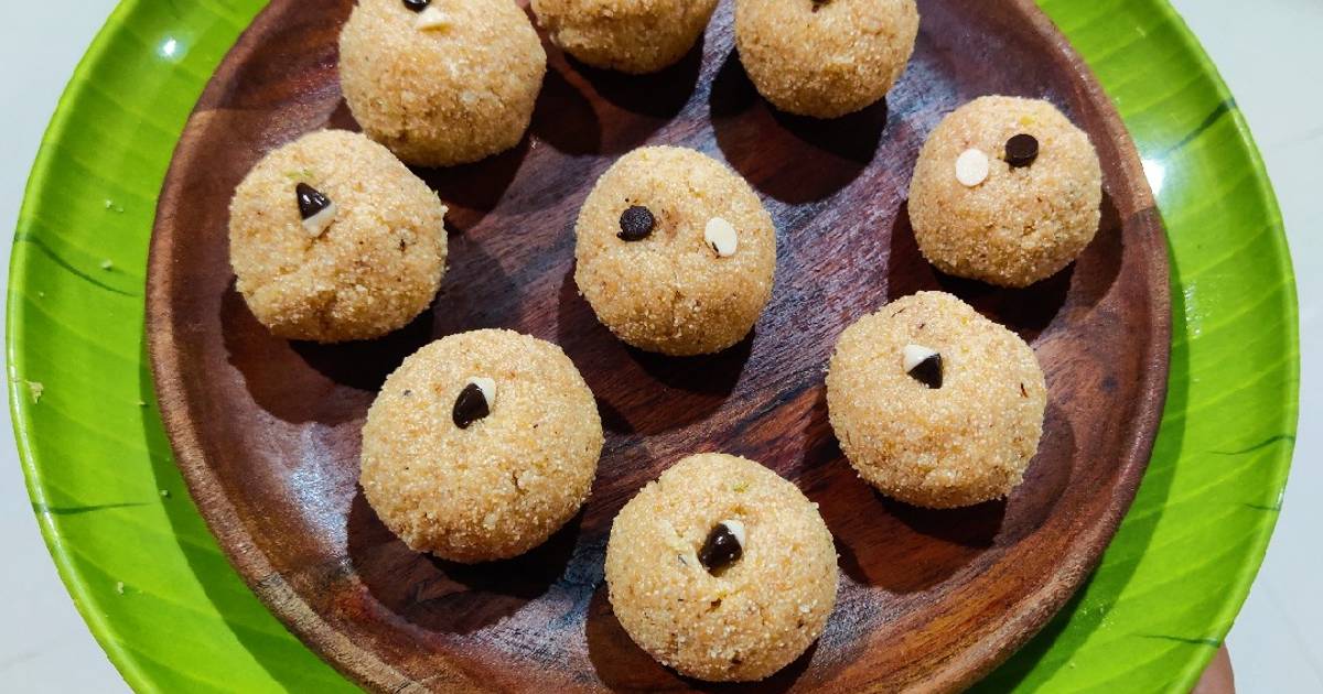 Jhatpat rava Ladoo Recipe by Susmita Patnaik - Cookpad