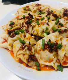 Resep pangsit chili oil pedas lezat mudah dibuat dan layak jual