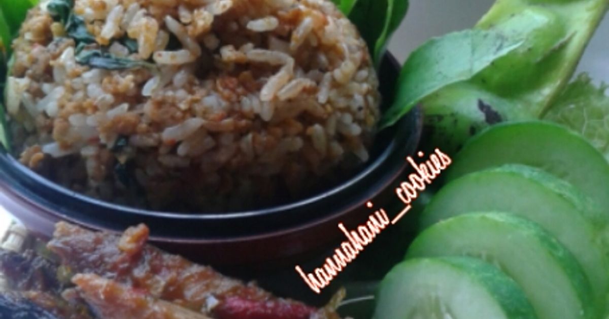 Resep Nasi Tutug Oncom (Khas Sunda) oleh April_Umi HannaHani - Cookpad